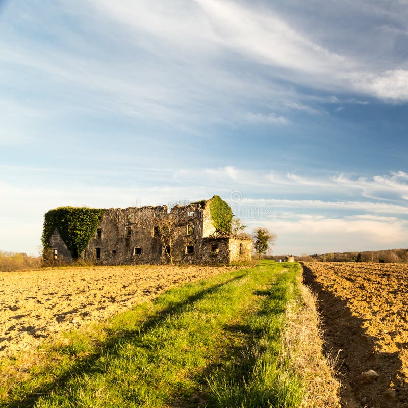 Abandoned Farm in the Countryside Stock Photo - Image of ancient ...