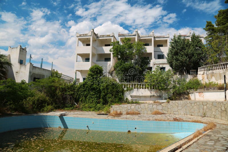 Abandoned hotel stock image. Image of interior, destroyed - 141351477