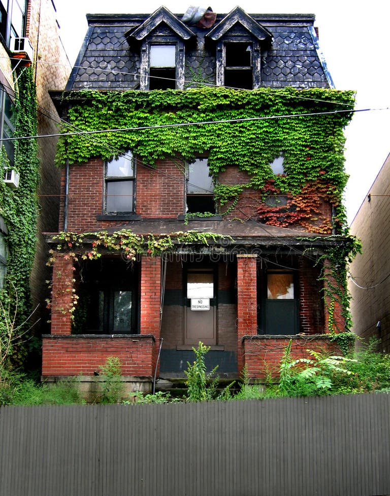 906,700 Abandoned Houuse Stock Photos - Free & Royalty-Free Stock ...