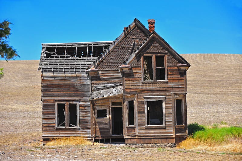 Abandoned house stock image. Image of tall, abandoned - 20130421