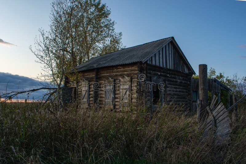 371 Broken Windows Gate Stock Photos - Free & Royalty-Free Stock Photos ...