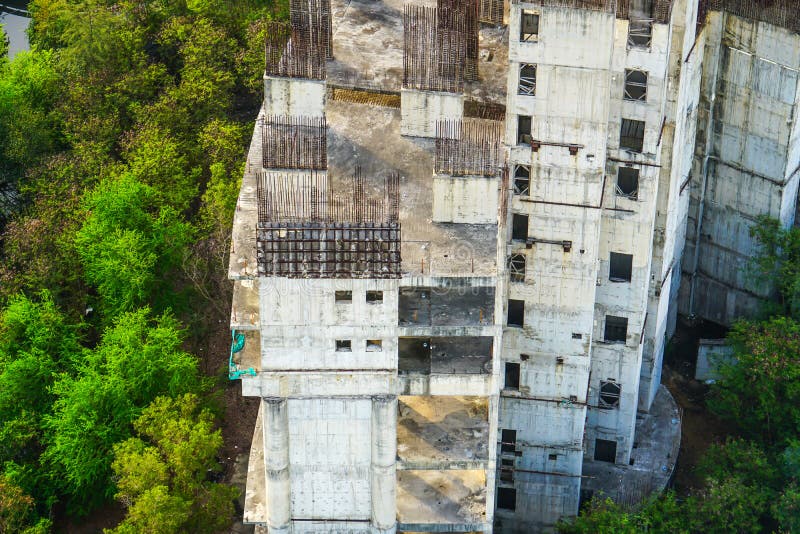 Abandoned Incomplete Construction Building Stock Photo - Image of trash ...