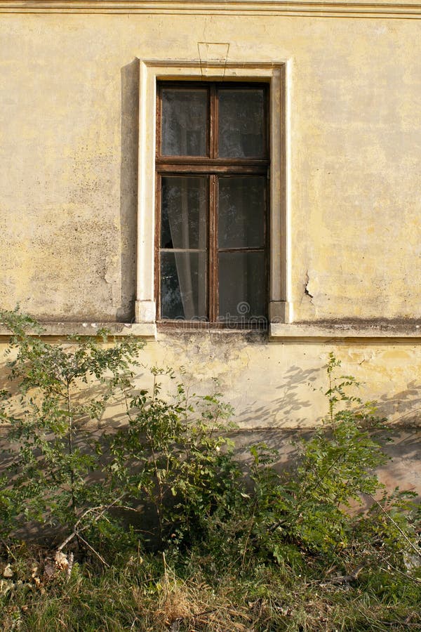 Abandoned Old House with Faded Paint Stock Image - Image of condemned ...