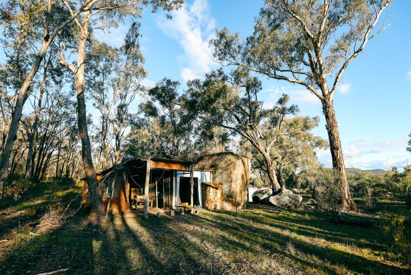 Old Australian shack stock image. Image of countryside - 35143997
