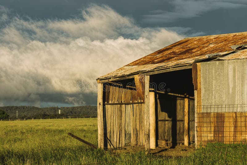 Abandoned Outback Farming Shed in Queensland Stock Photo - Image of ...