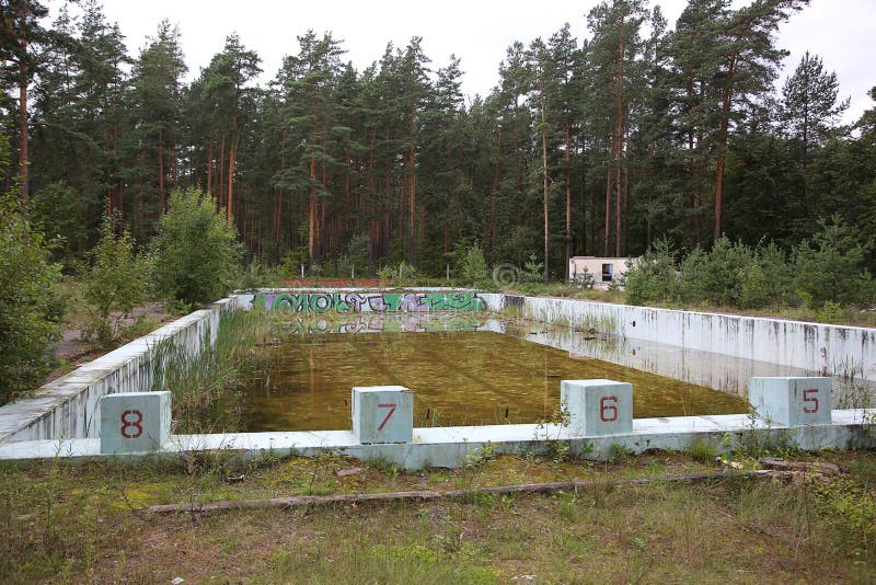 Abandoned Outdoor Swimming Pool Stock Image - Image of grunge, rusty ...