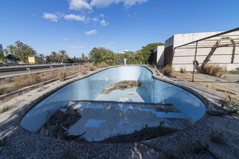 Abandoned pool. stock image. Image of dirt, bathing, layoffs - 52822455