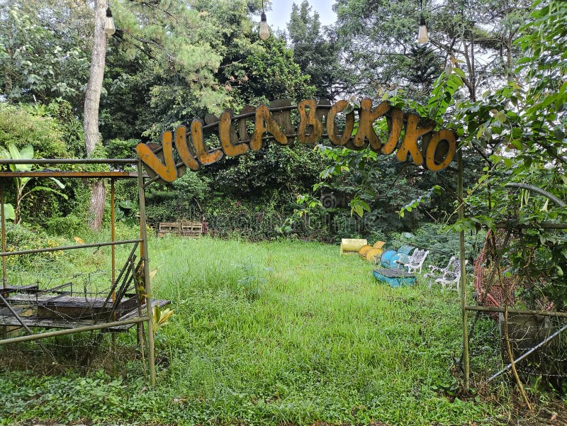 Abandoned Villa Due To Pandemic Stock Photo - Image of cisarua, puncak ...