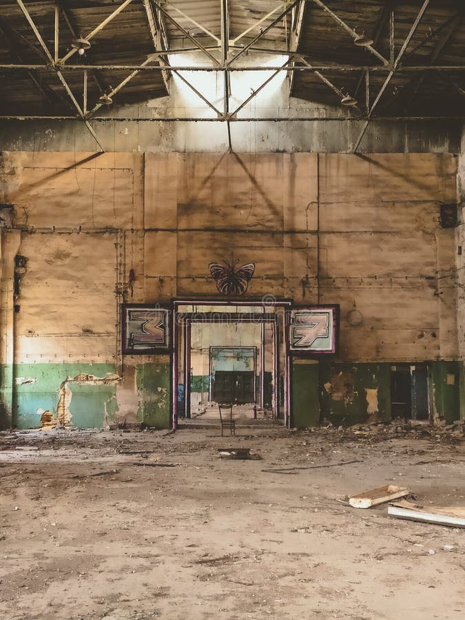 Abandoned Warehouse, Industrial Interior, Empty Old Building, Urban ...