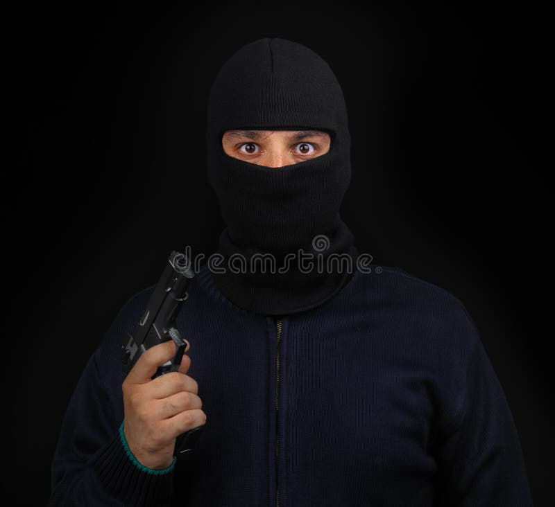 Abgedeckter Dieb Mit Gewehr Stockbild - Bild von räuber, schwarzes ...