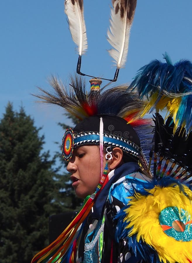 Aboriginal Dancer at Edmonton S Heritage Days 2013 Editorial Stock ...