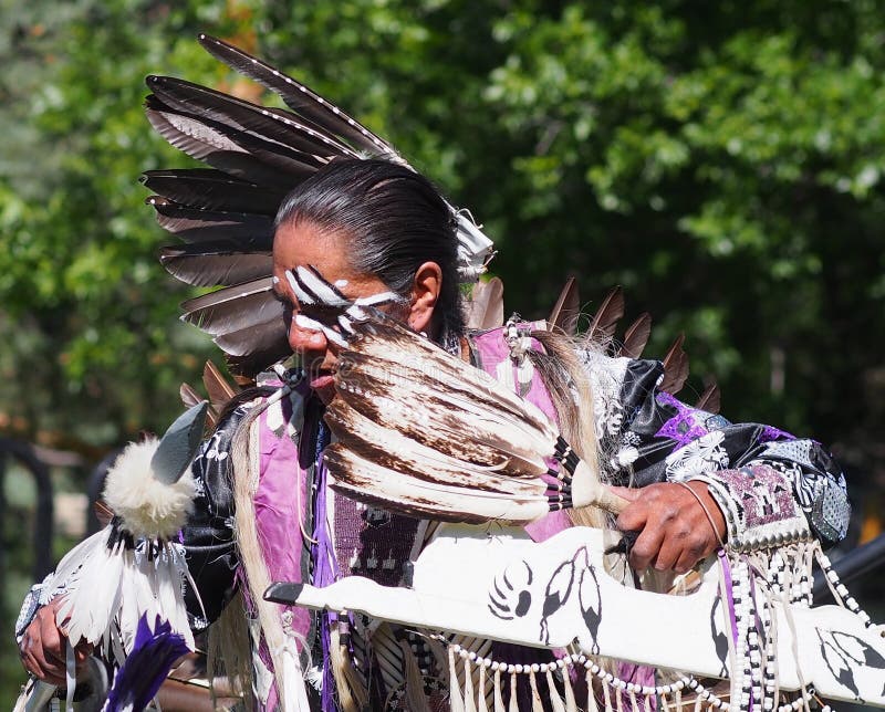 Aboriginal Dancer editorial photo. Image of alberta, proud - 42301746