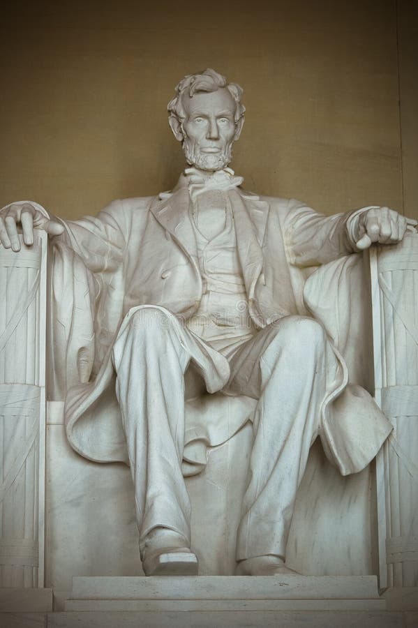 Abraham Lincoln Memorial editorial stock photo. Image of former - 8588288