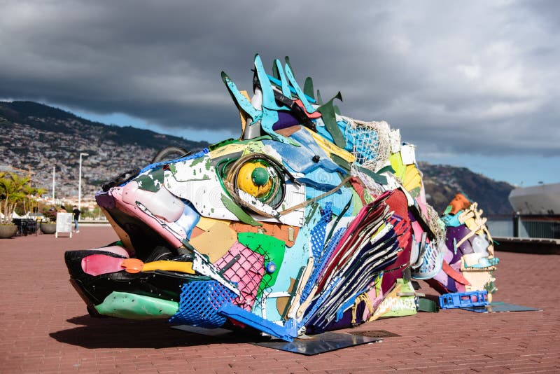 Abstract Colorful Fish Head Statue Editorial Photo - Image of outdoor ...