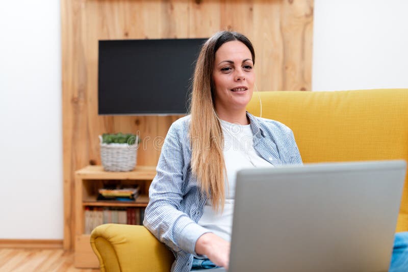 Abstract Giving Business Advice Online, Spreading Internet Presence ...