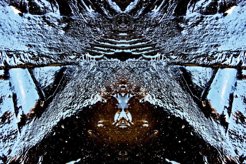 Abstract Ice Pattern and Drawing Appearing on the Surface of the Water ...