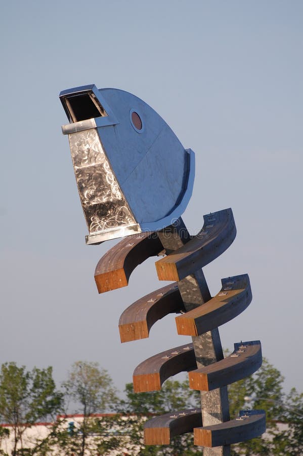 Abstract Metal Fish Sculpture Stock Image - Image of iron, abstract ...