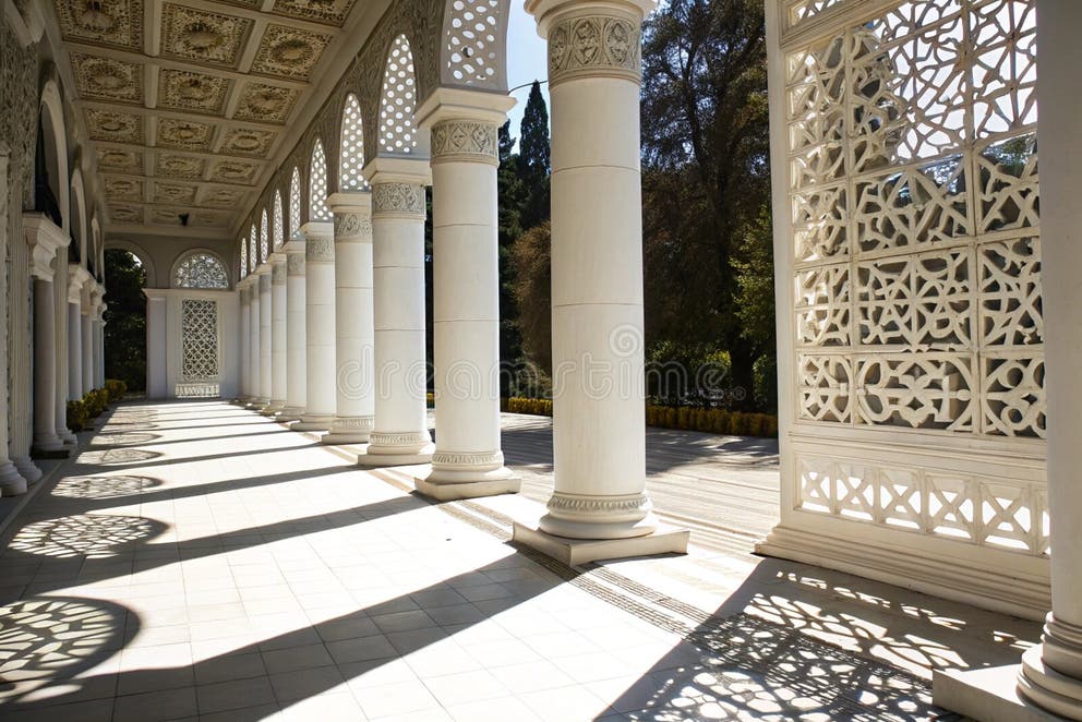 White Columns Pattern Architecture Details Stock Illustration ...