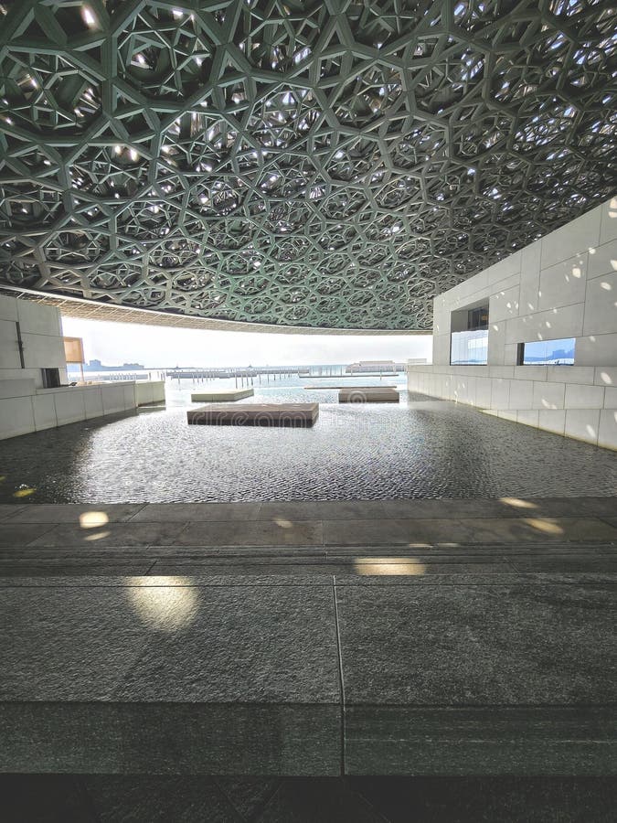 Abu Dhabi Louvre Architecture Editorial Image - Image of dhabi, louvre ...