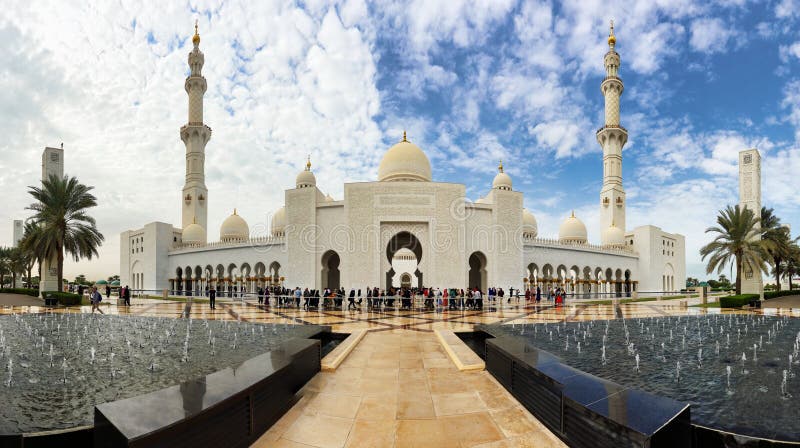 Abu Dhabi, UAE - January 16, 2023: Sheikh Zayed Grand Mosque in Abu ...