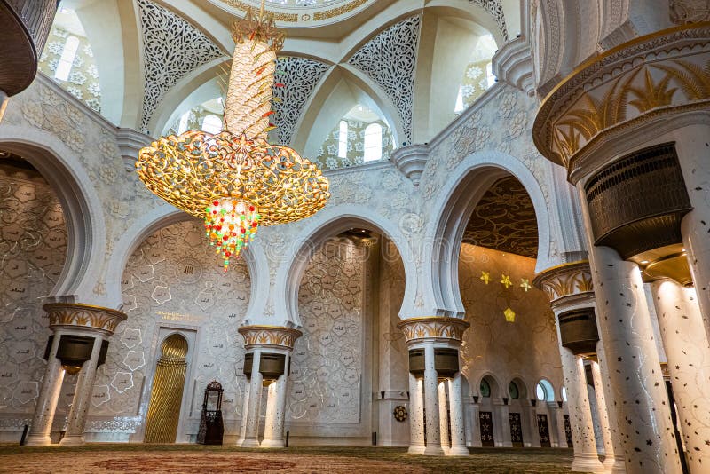 Abu Dhabi, United Arab Emirates: Inside View of the Famous Sheikh Zayed ...
