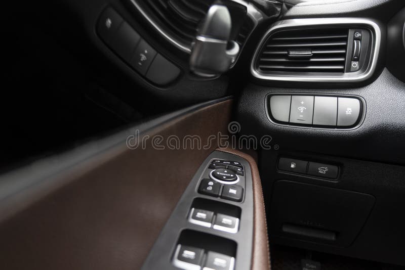 AC Ventilation Deck in Luxury Modern CarAC Ventilation Deck in Luxury ...