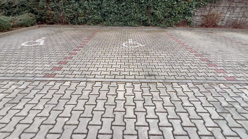 This Accessible Parking Space Has Clear Symbols and Patterns for Better ...