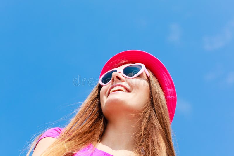Woman Wearing Heart Shaped Sunglasses And Hat Stock Image Image Of Glasses Smiling 168358991