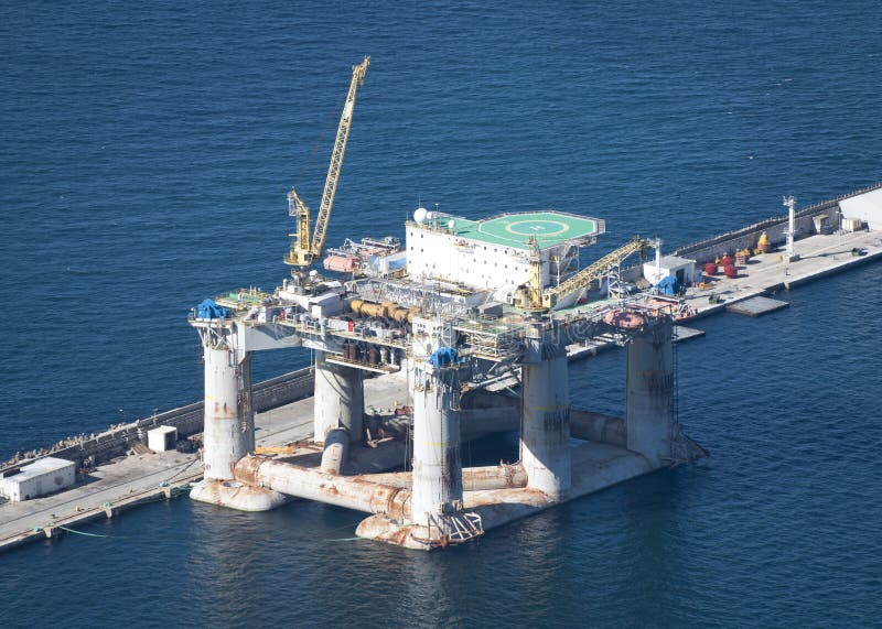 Floating Oil Rig with Accomodation Conected Stock Image - Image of ...