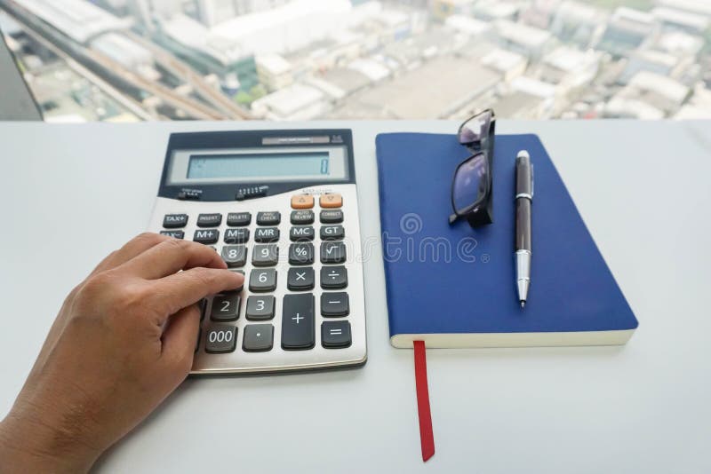 Accountant Left Hand Use Calculator in Office Stock Image - Image of ...