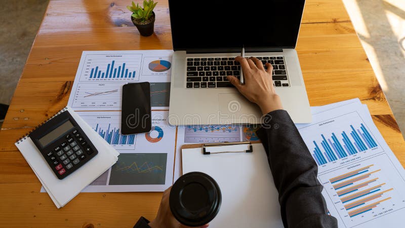 The Expense Account Showband Editorial Photo - Image of graceland, inec ...