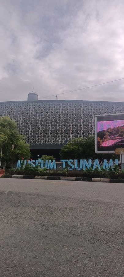 Aceh tsunami museum editorial photography. Image of aceh - 300398902