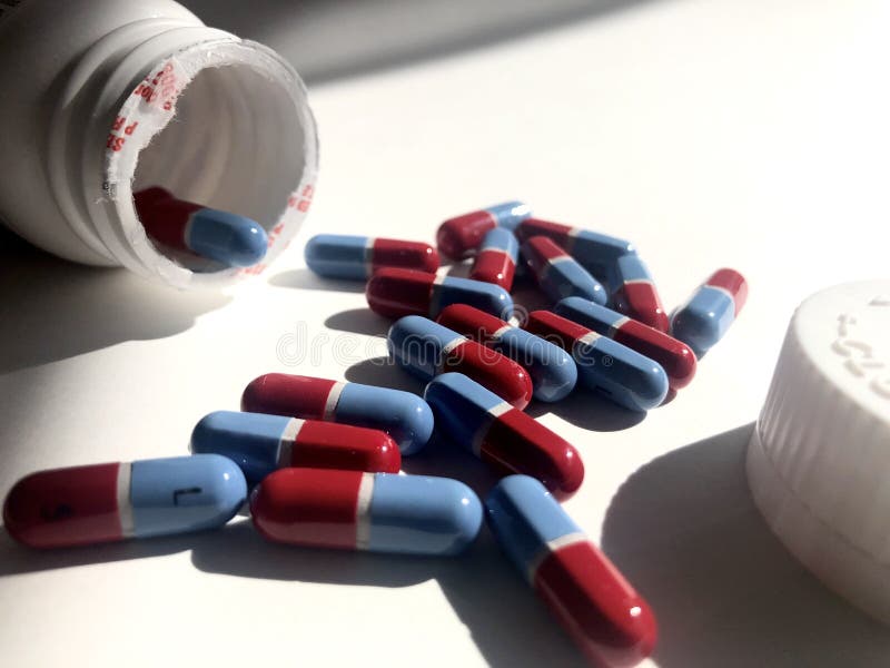 Acetaminophen capsules editorial stock photo. Image of oral - 182954973