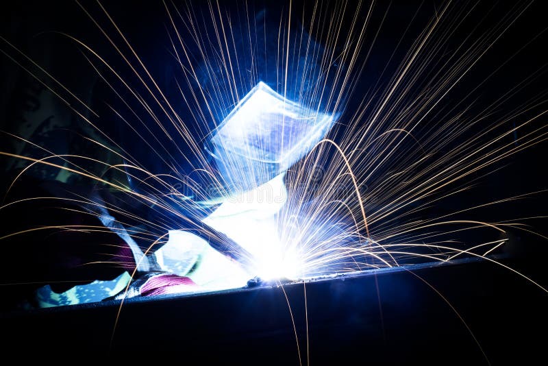 Acier De Soudure De Personne Photo stock - Image du métallerie, collet ...