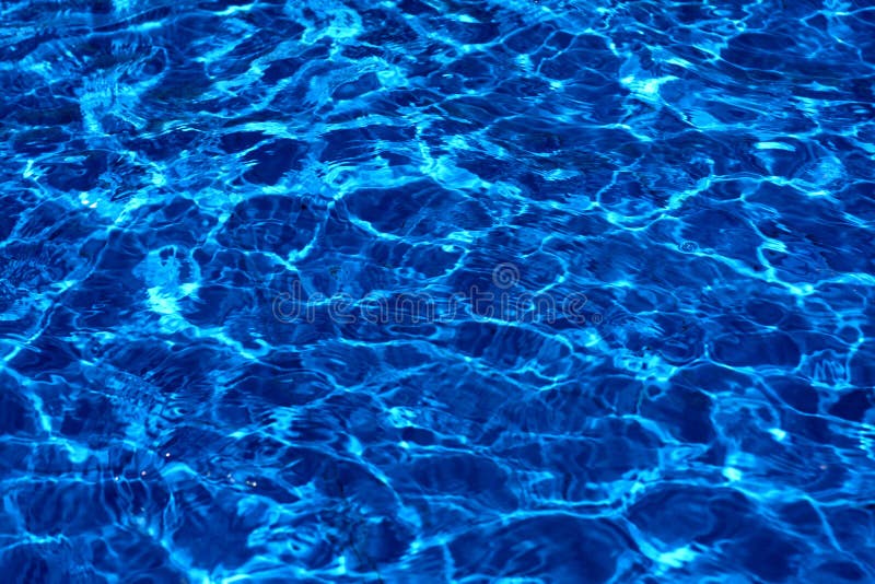 Acqua blu fotografia stock. Immagine di pulito, estratto - 8601258