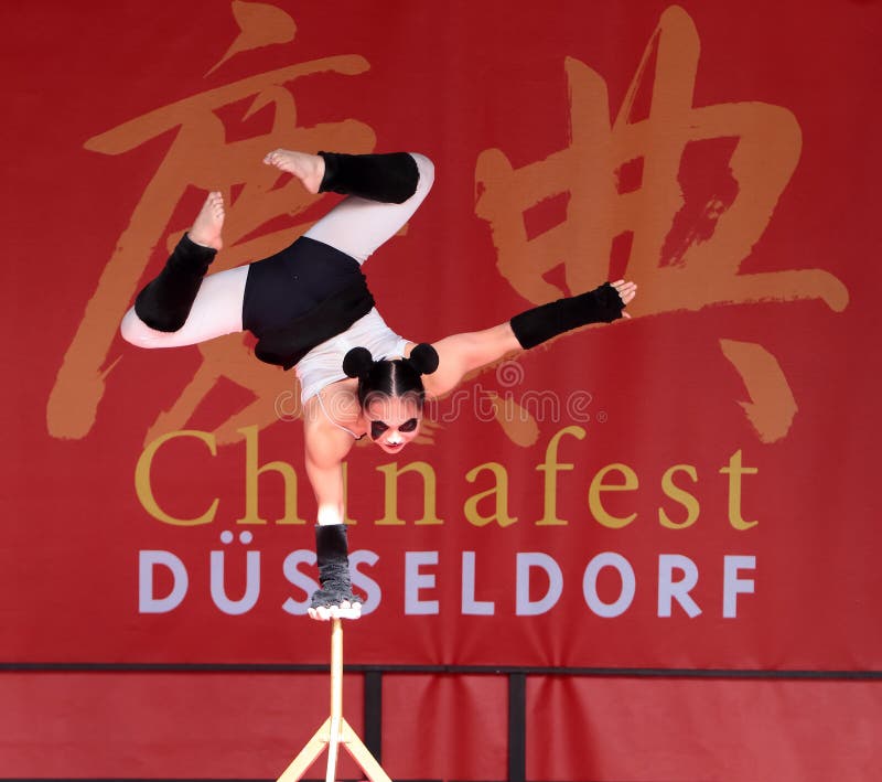Acrobat of the Chinese State Circus. Editorial Photo - Image of rathaus ...
