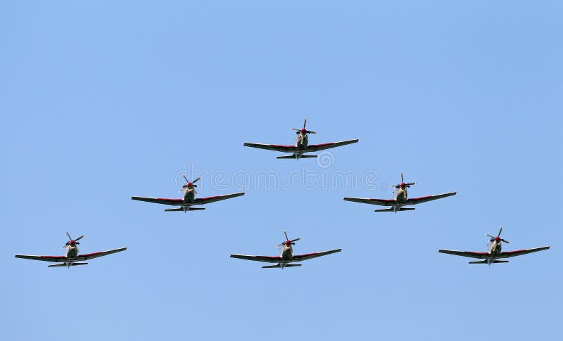 Acrobatic Aerial Aircraft Group Stock Photo - Image of loop, blue: 84078514