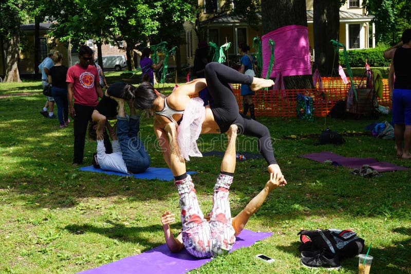 Acrobatic Dancers 7 editorial stock image. Image of exhibitions - 55103159