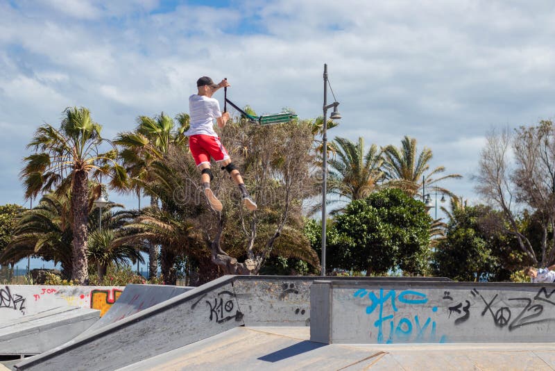 Action, Amazing, Balance Picture. Image: 118758464