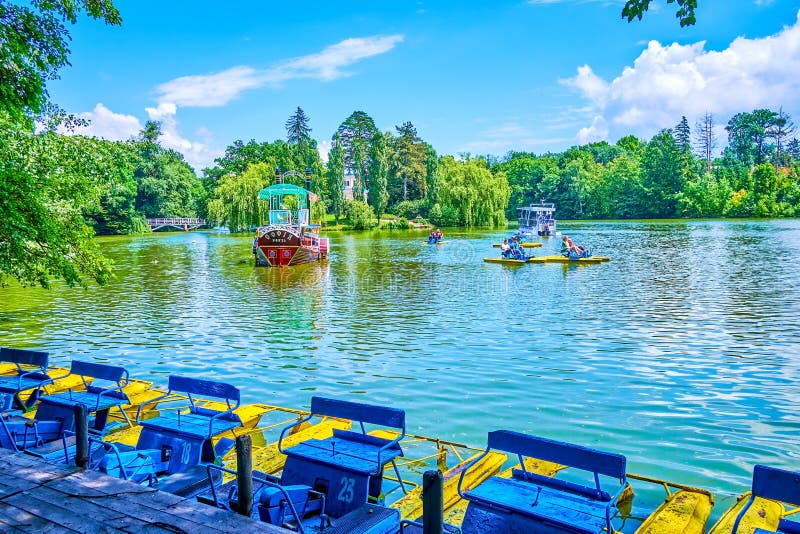 Activity on Upper Lake in Sofiyivka Park, Uman, Ukraine Editorial Photo ...