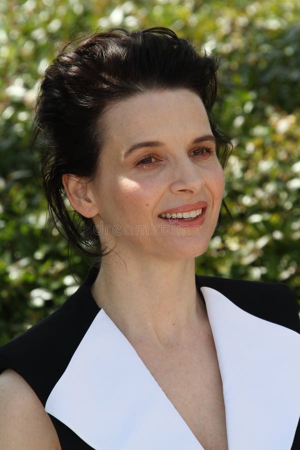 Actress Juliette Binoche editorial image. Image of fame - 14659150