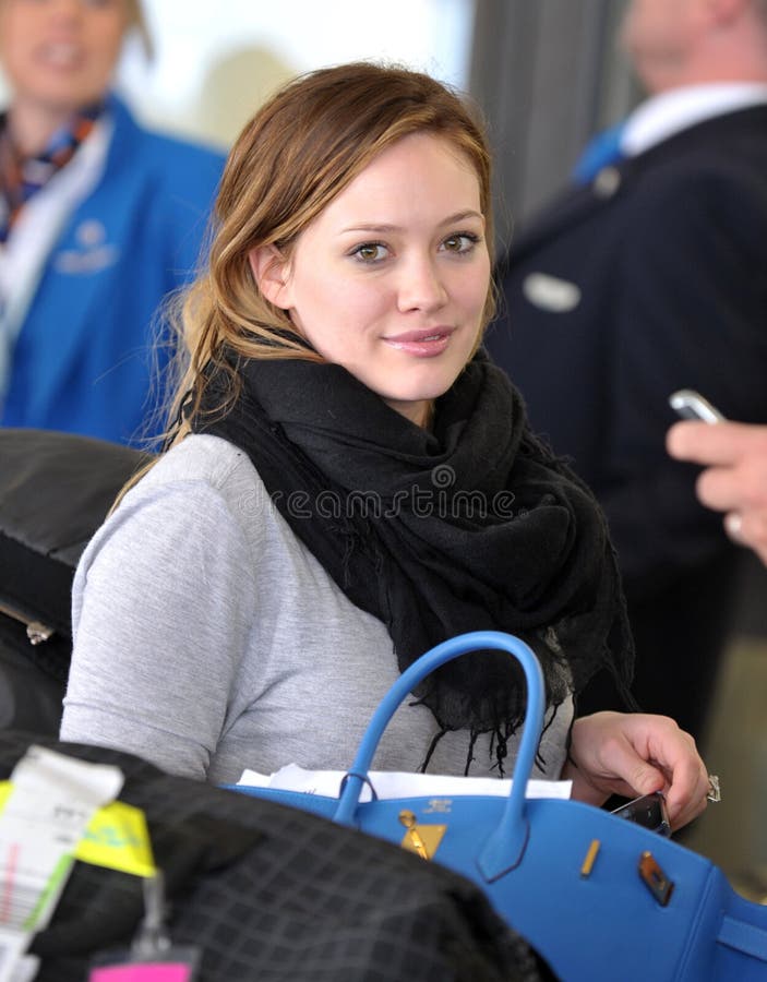 Actress Singer Hillary Duff at LAX Editorial Stock Photo - Image of ...