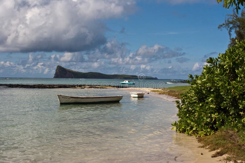 Acuñe a De Mire Isla Mauricio Imagen de archivo - Imagen de turista ...