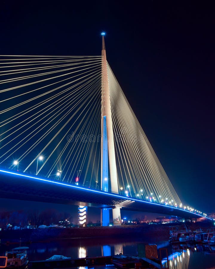 Ada bridge editorial image. Image of line, river, symmetry - 253270885