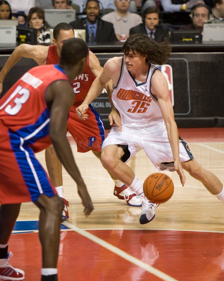 Adam Morrison Takes Charge fotografía editorial. Imagen de centro ...