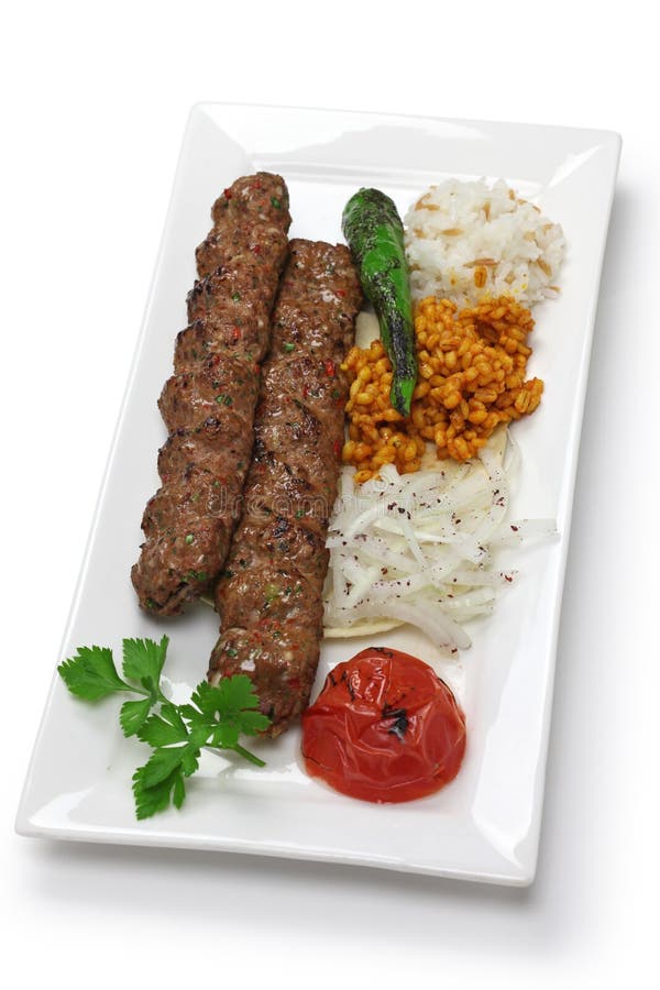 Adana kebab, turkisk mat fotografering för bildbyråer. Bild av peppar ...