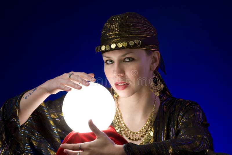 Adivino Con La Bola Cristalina Foto de archivo - Imagen de prevea ...