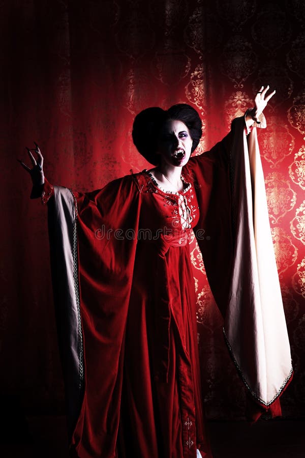 Adlige stockfoto. Bild von verfassung, kleid, düster - 33932566