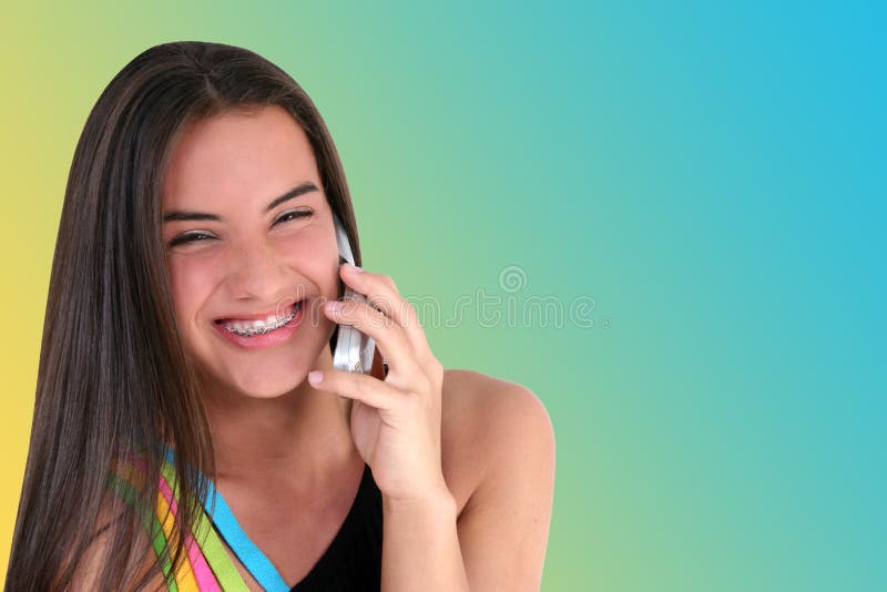 Muchacha Adolescente Hermosa Que Se Sienta En Taburete Imagen De