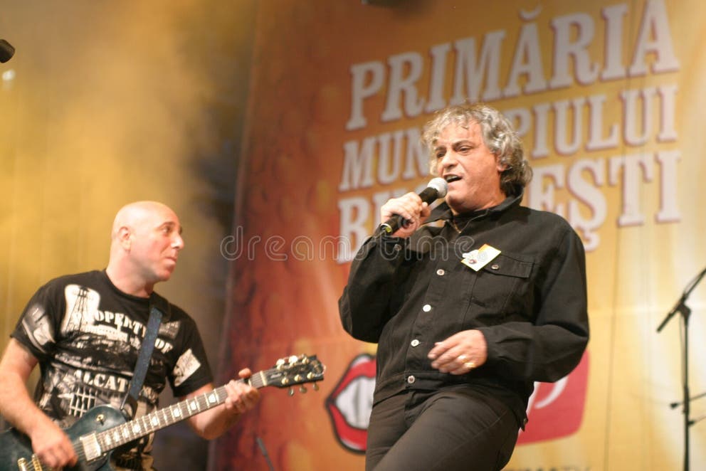 Adrian Pintea editorial stock image. Image of microphone - 42332044